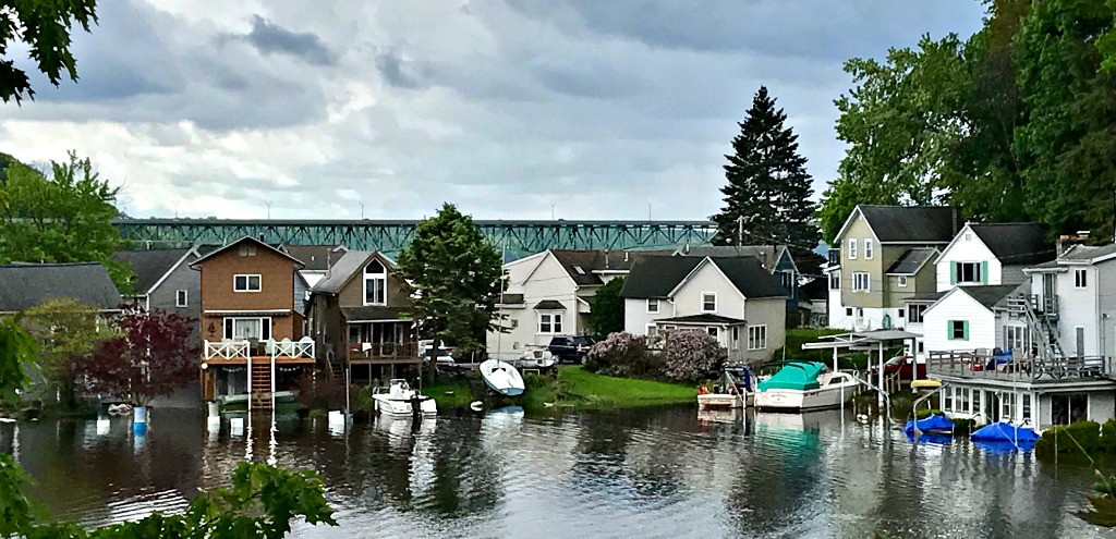 Point Pleasant – Irondequoit Neighborhoods